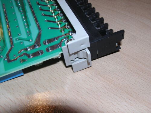 HITACHI POM-RW 33016133-6 HIZAC EM II 16x Relay Output Card as new ...