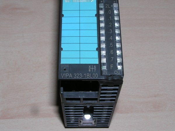 VIPA 323-1BL00 E:4 SM323 DI16/DO16x DC24V 1A used in excellent ...