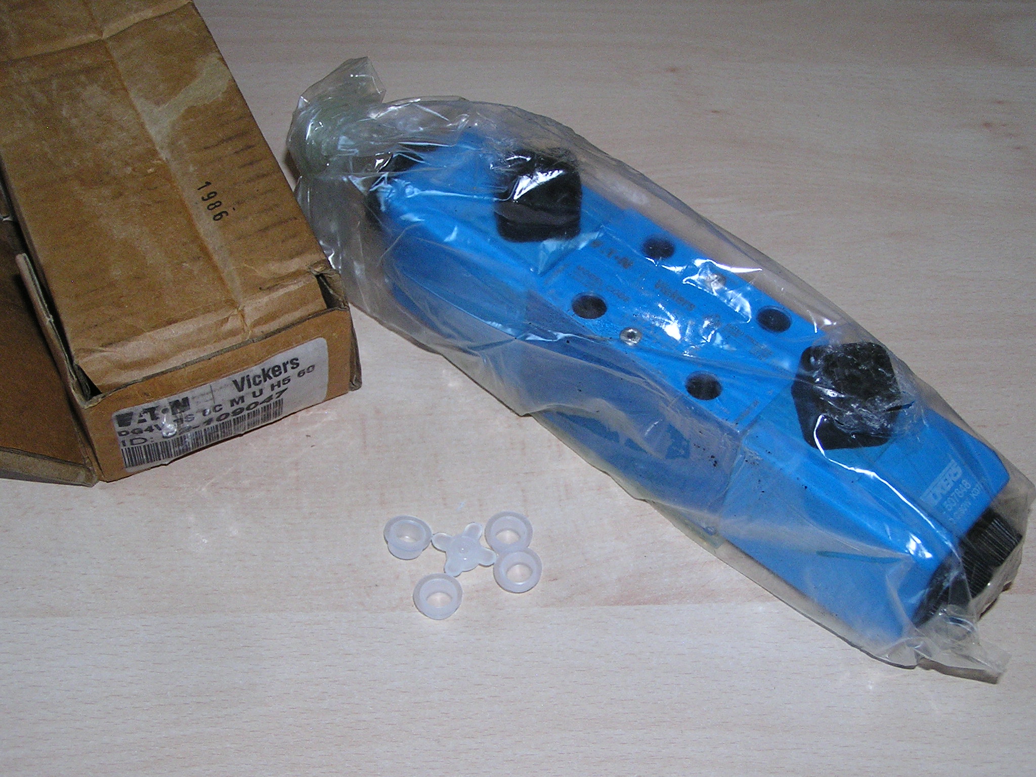 NEW old stock – Metso StoneL SolaR SR2VB5HDN Valve Monitoring Switch ...